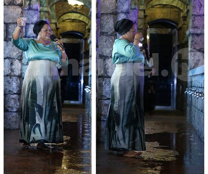 LIVING WATER SERVICE; SCOAN BACK IN FULL SPIRITUAL SWING. By Dare ...