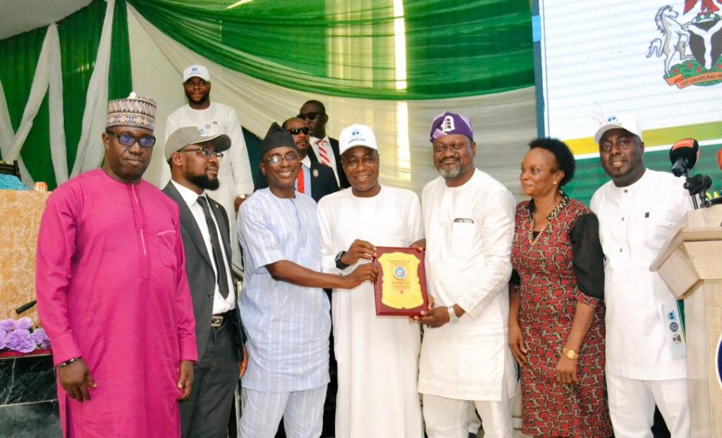 Fanwo Congratulates Mopamuro LGA Chairman For Winning Best Primary ...